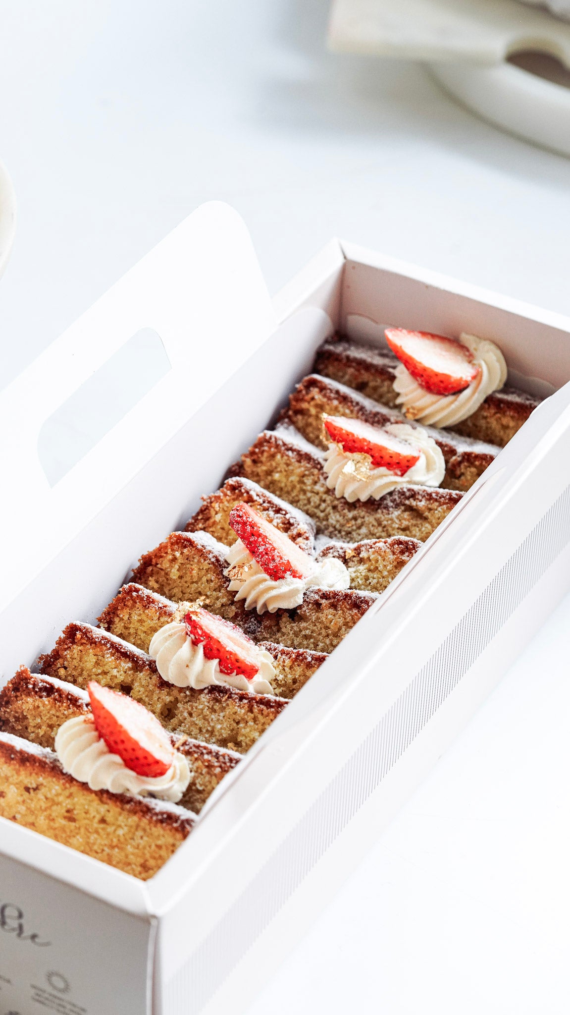 Loaf | Classic Victoria Sandwich – Brown & Sugar Concept